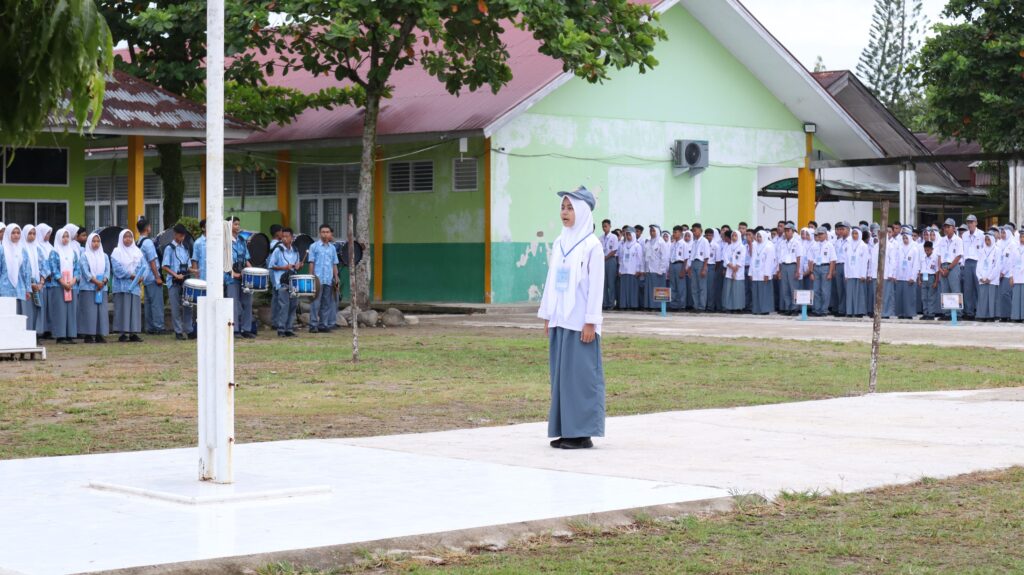 Kegiatan MPLS Hari ke 3 Peserta Didik Tahun Ajaran 2023-2024 di SMA N 7 ... Kegiatan MPLS Hari ke 3 Peserta Didik Tahun Ajaran 2023-2024 di SMA N 7 ...
