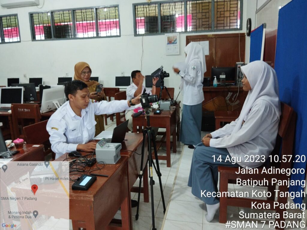 Kerjasama Disdukcapil Dalam Rangka Perekaman Data Untuk Pembuatan KTP ...